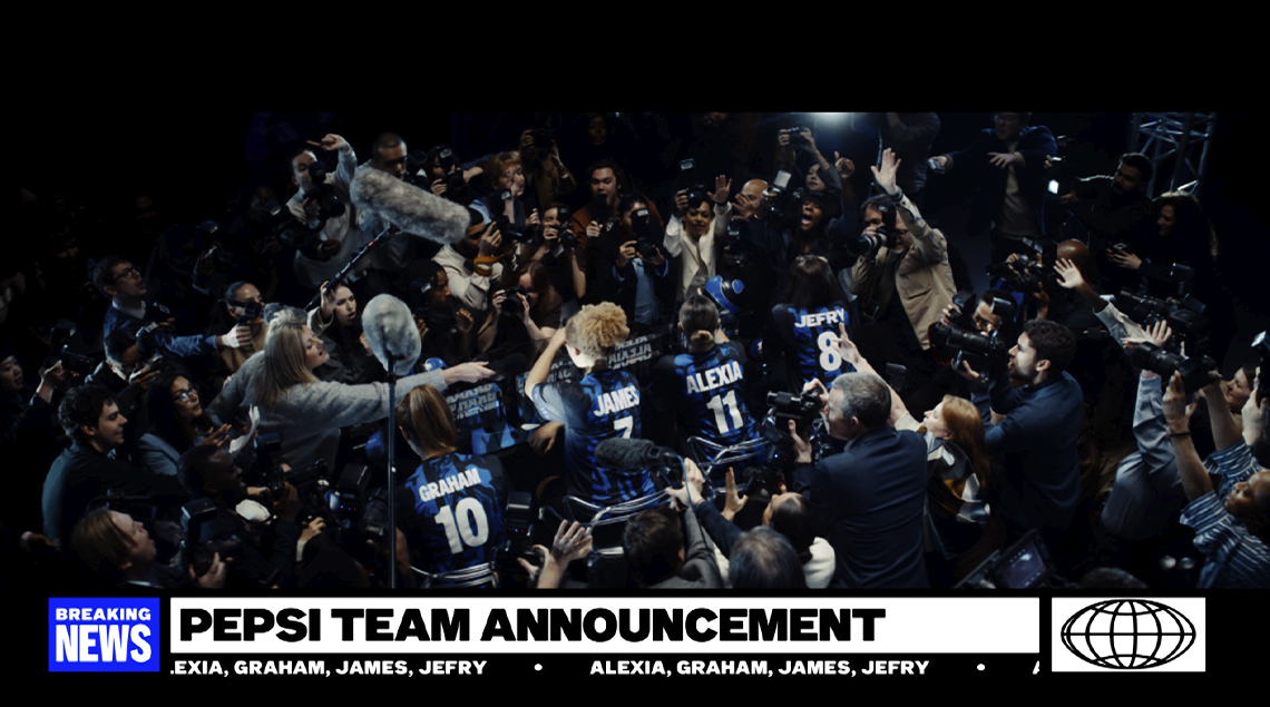 Pepsi reúne a Alexia Putellas y Pelé en su última campaña global