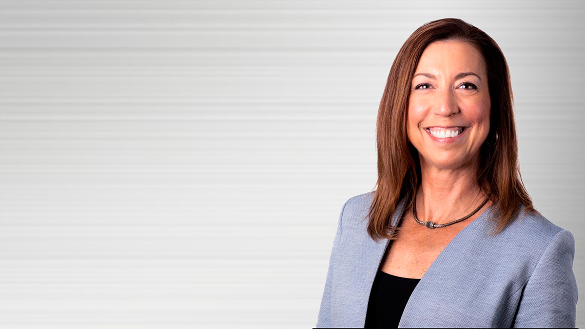 Christine Feuell, nueva directora ejecutiva de Chrysler