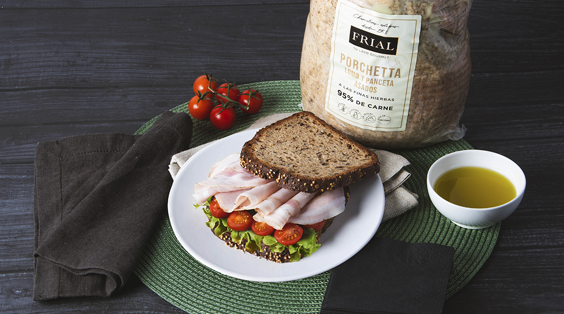 Frial presenta su Porchetta de charcutería