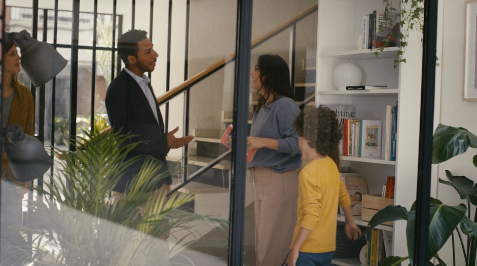 'Móntate una vida mejor'. IKEA como motor de cambio en la vida de las ...