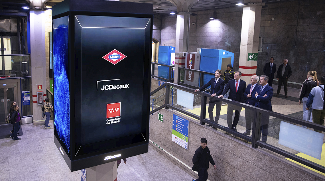 JCDecaux presenta en Metro de Madrid los primeros soportes data-driven