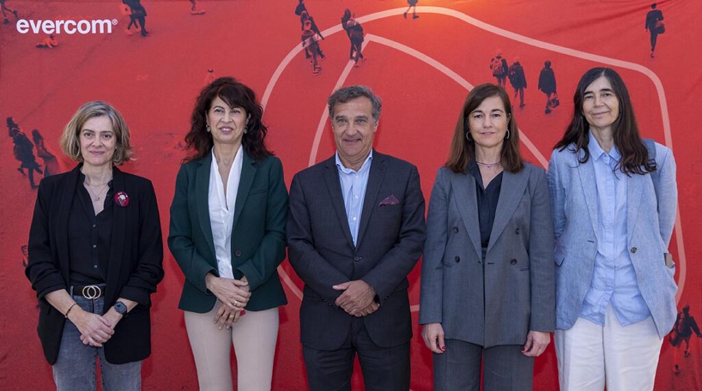 La ministra de igualdad Dª Ana Redondo asiste al evento de Evercom