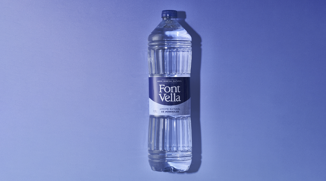 Font Vella estrena nueva botella con motivo de su 150 aniversario