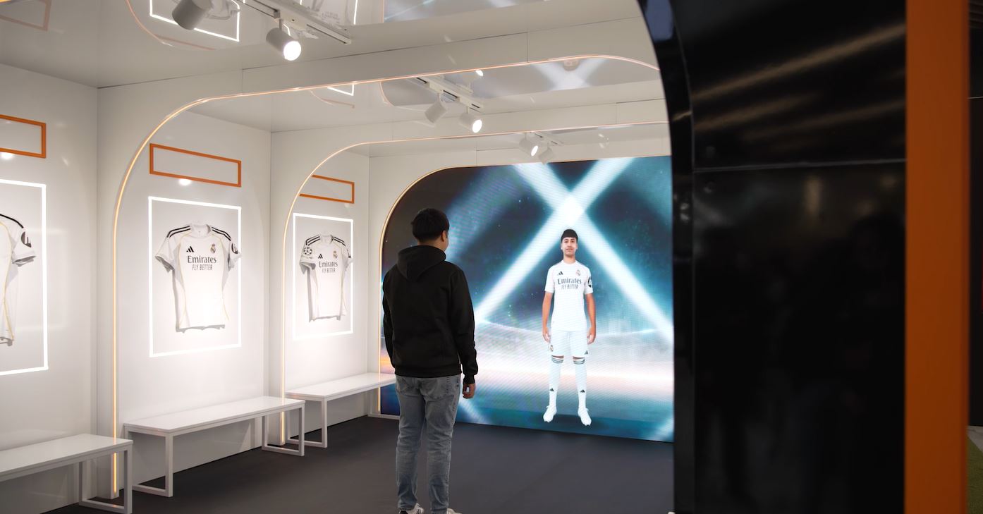 Los aficionados se convierten en fichajes del Real Madrid en una acción ...